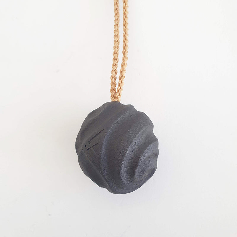 Taonga pendant - sml, 2023 – Masterworks Gallery NZ