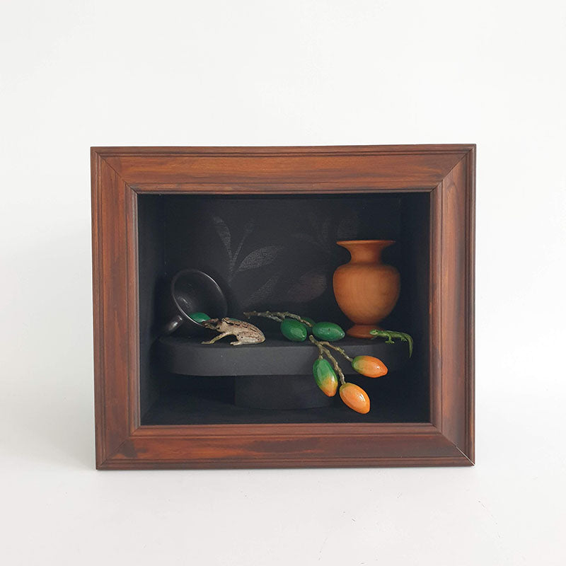 Still life with Hamilton's Frog, Green Gecko and Karaka Berries, 2022 ...